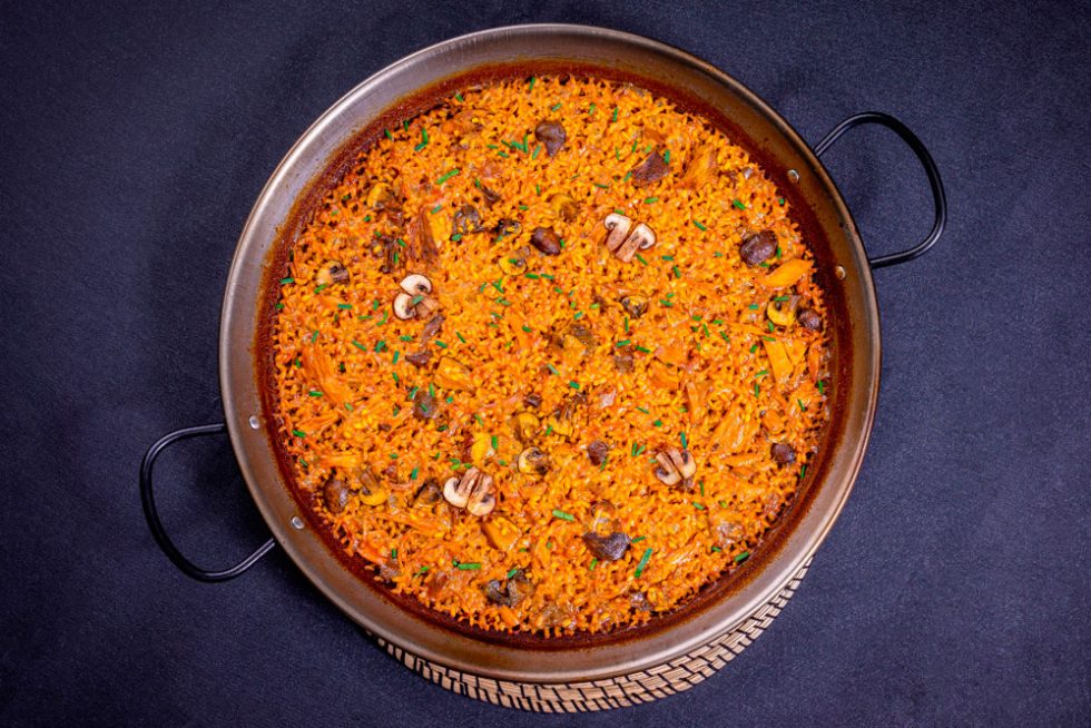 Arroz en Paella de Faisán con Boletus Un Mar de Arroces